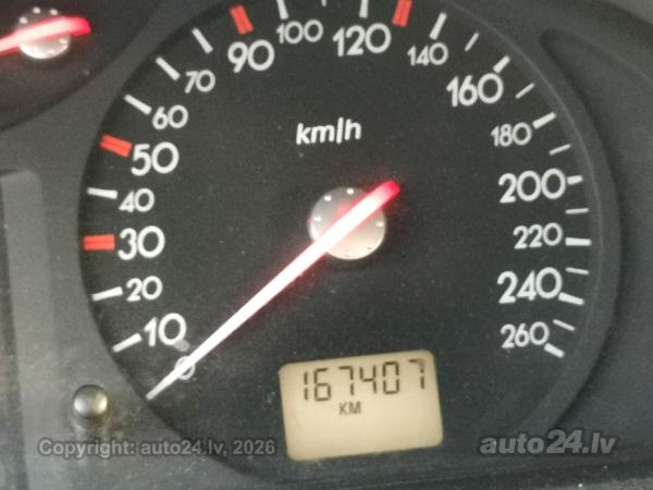 Renault Laguna 2001 in Tartu, with an engine capacity of 1.90 L and mileage of 167 thousand km for 990 €, photo 9 on AUTOMOTO.COM.LV