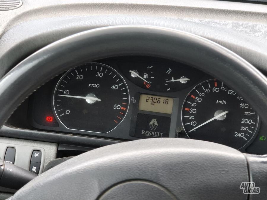Renault Laguna 2002 in Vilnius, with an engine capacity of 1.90 L and mileage of 231 thousand km for 1200 €, photo 12 on AUTOMOTO.COM.LV