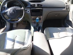 Renault Laguna 2003 in Kaunas, with an engine capacity of 1.80 L and mileage of 179 thousand km for 800 €, photo 9 on AUTOMOTO.COM.LV