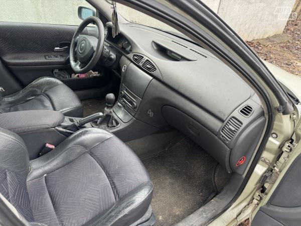 Renault Laguna 2005 Šauļi, ar dzinēja tilpumu 1.90 L un nobraukumu 285 tūkst. km par 350 €, foto 4 vietnē AUTOMOTO.COM.LV