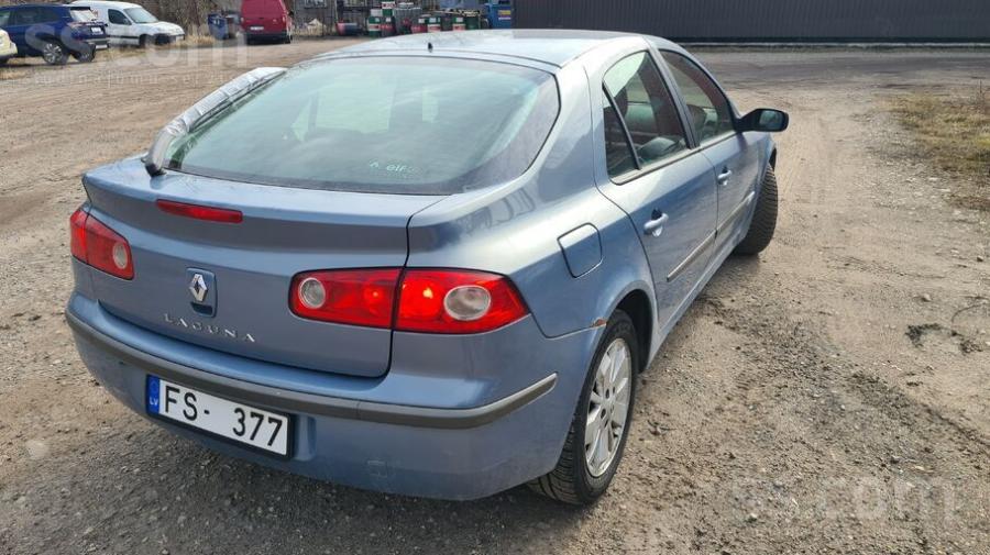 Renault Laguna 2005 in Riga, with an engine capacity of 2.00 L and mileage of 182 thousand km for 1400 €, photo 5 on AUTOMOTO.COM.LV