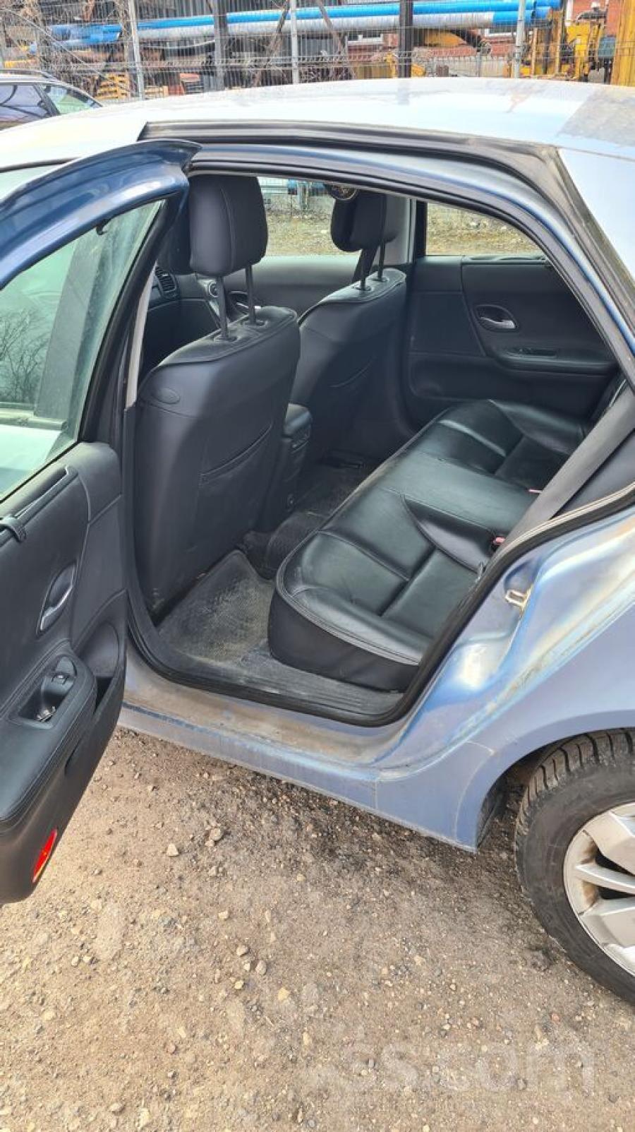 Renault Laguna 2005 in Riga, with an engine capacity of 2.00 L and mileage of 182 thousand km for 1400 €, photo 6 on AUTOMOTO.COM.LV