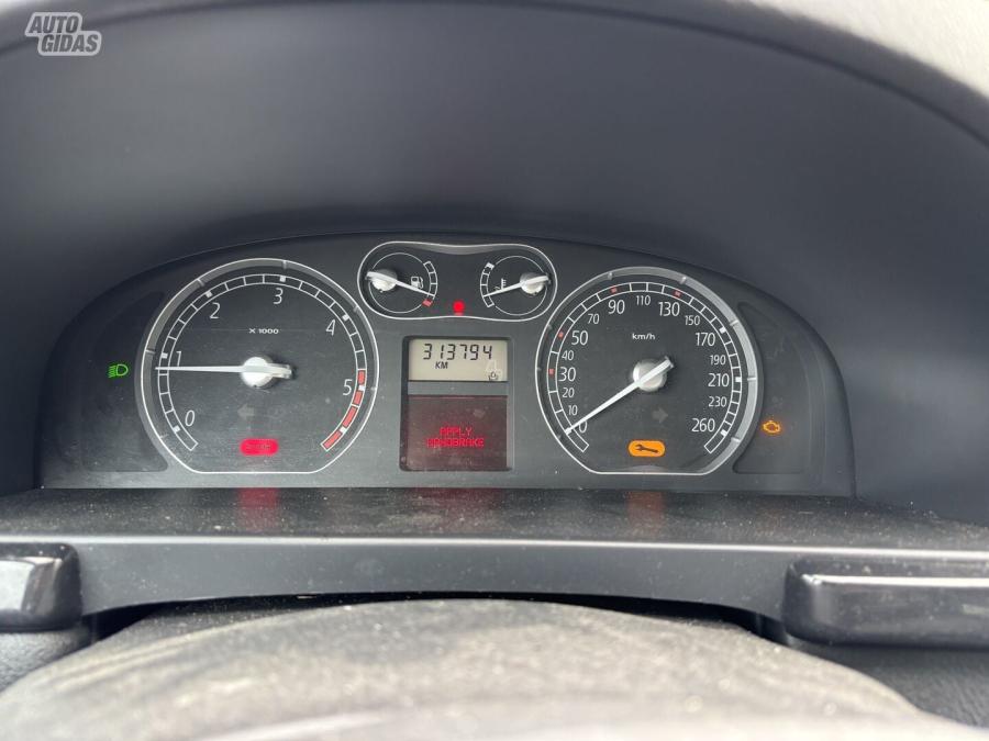 Renault Laguna 2006 in Joniskis, with an engine capacity of 1.90 L and mileage of 313 thousand km for 400 €, photo 6 on AUTOMOTO.COM.LV