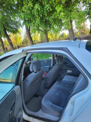 Renault Laguna 2007 in Panevezys, with an engine capacity of 1.80 L and mileage of 232 thousand km for 780 €, photo 8 on AUTOMOTO.COM.LV