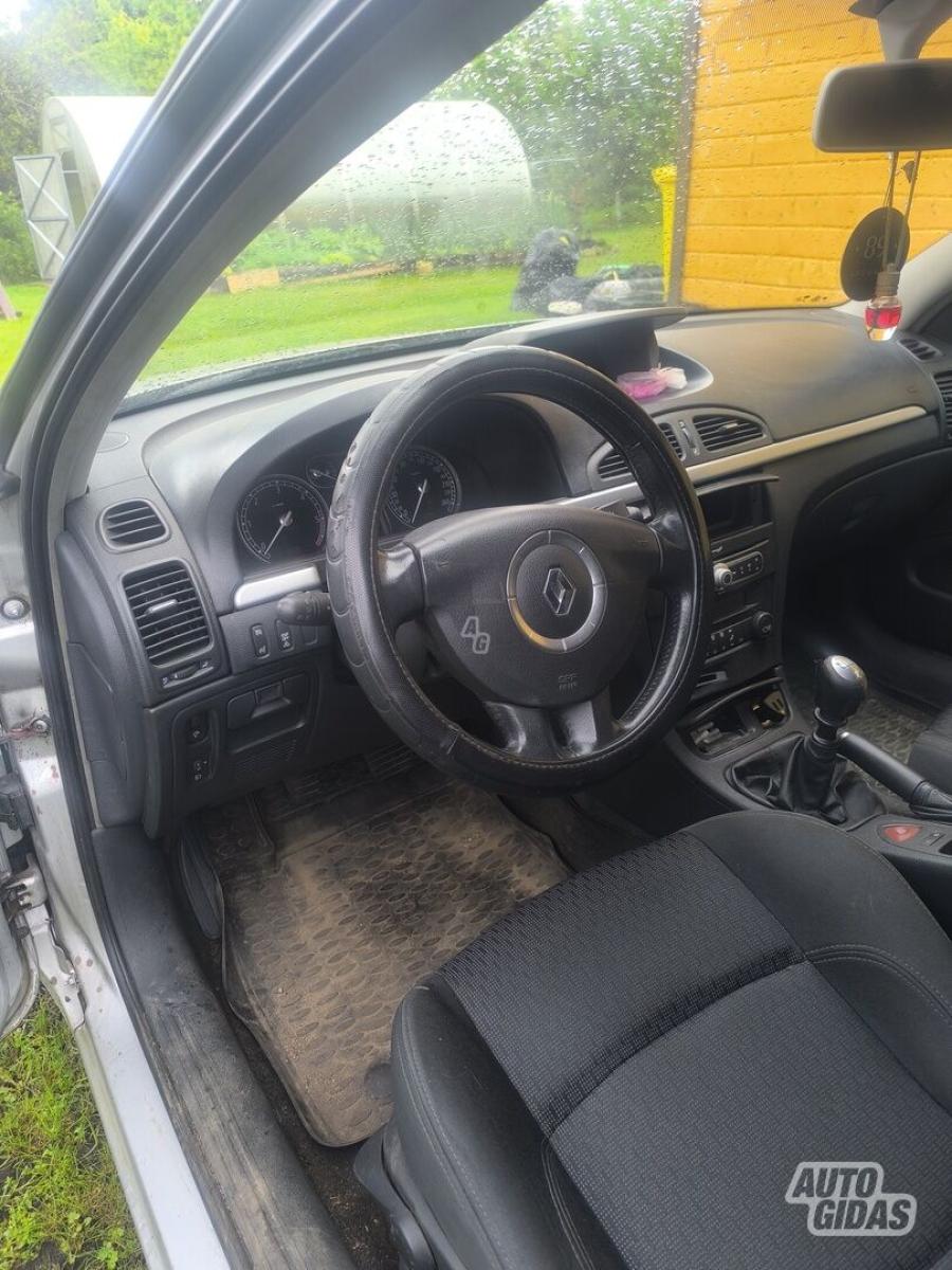 Renault Laguna 2007 Viļņa, ar dzinēja tilpumu 2.00 L un nobraukumu 170 tūkst. km par 600 €, foto 4 vietnē AUTOMOTO.COM.LV