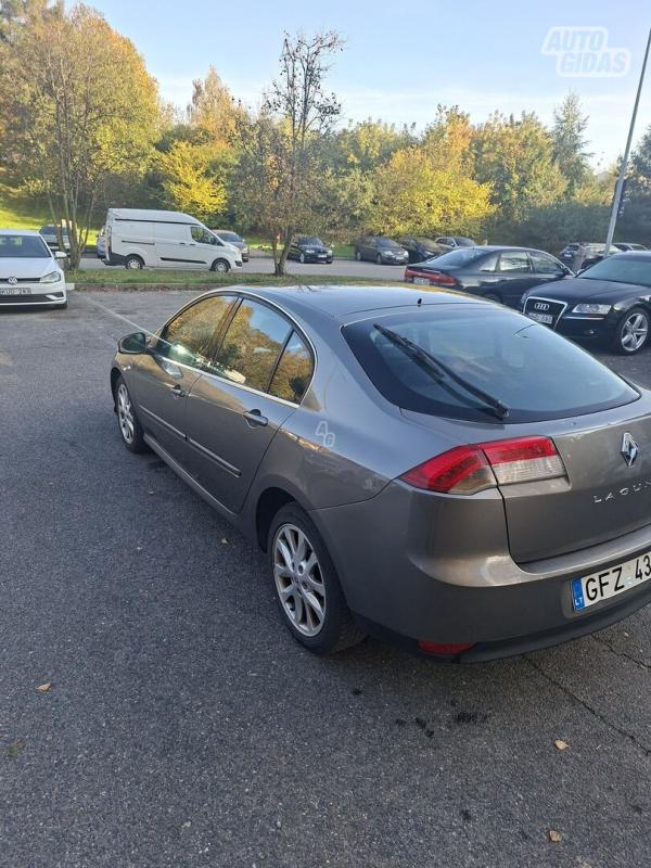 Renault Laguna 2007 in Vilnius on AUTOMOTO.COM.LV Renault Laguna 2007 in Vilnius, with an engine capacity of 2.00 L and mileage of 289 thousand km for 1400 €, photo 3 on AUTOMOTO.COM.LV