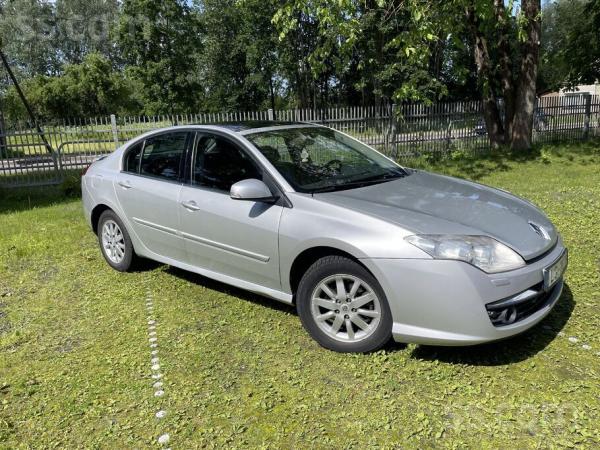 Renault Laguna 2008 in Riga, with an engine capacity of 2.00 L and mileage of 281 thousand km for 2600 €, photo 3 on AUTOMOTO.COM.LV