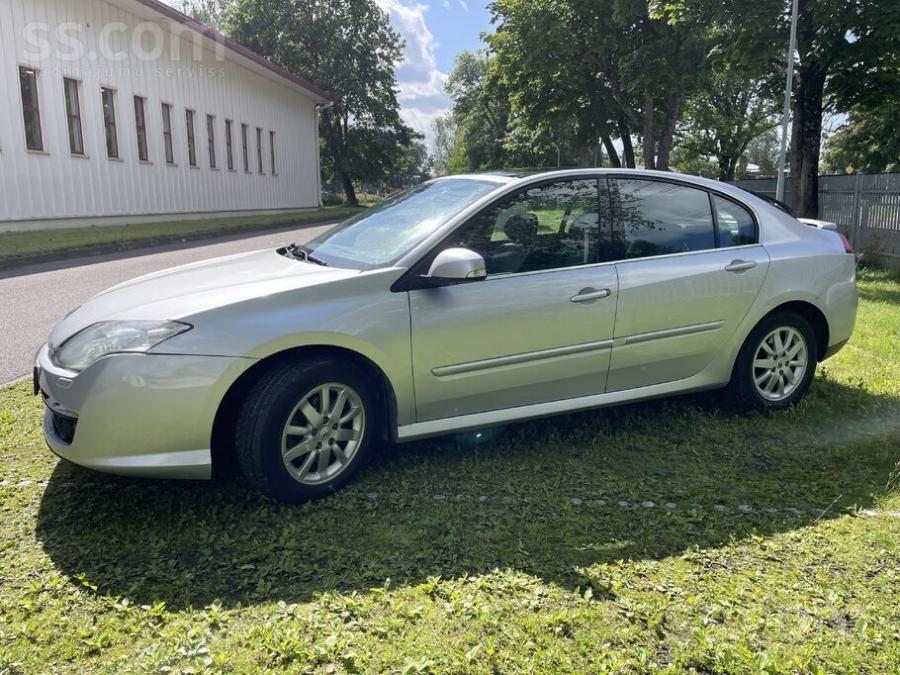 Renault Laguna 2008 in Riga, with an engine capacity of 2.00 L and mileage of 281 thousand km for 2600 €, photo 4 on AUTOMOTO.COM.LV