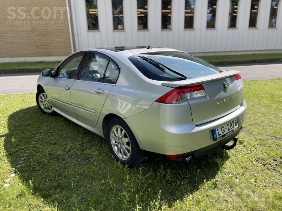 Renault Laguna 2008 in Riga, with an engine capacity of 2.00 L and mileage of 281 thousand km for 2600 €, photo 6 on AUTOMOTO.COM.LV