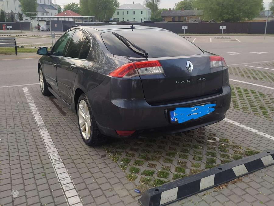 Renault Laguna 2008 in Vilkaviskis, with an engine capacity of 1.46 L and mileage of 305 thousand km for 1800 €, photo 5 on AUTOMOTO.COM.LV