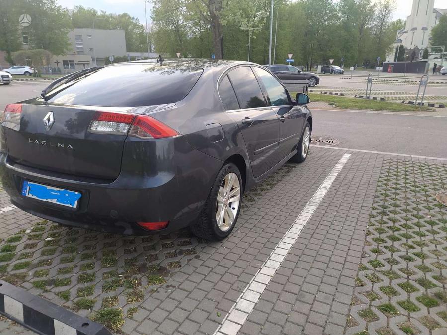 Renault Laguna 2008 in Vilkaviskis, with an engine capacity of 1.46 L and mileage of 305 thousand km for 1800 €, photo 6 on AUTOMOTO.COM.LV