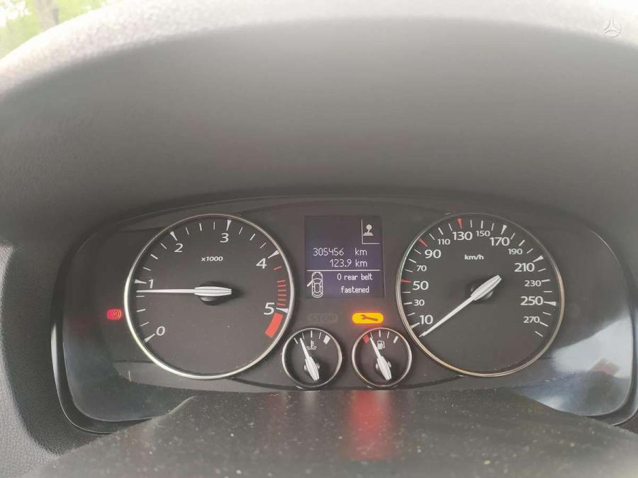 Renault Laguna 2008 in Vilkaviskis, with an engine capacity of 1.46 L and mileage of 305 thousand km for 1800 €, photo 13 on AUTOMOTO.COM.LV