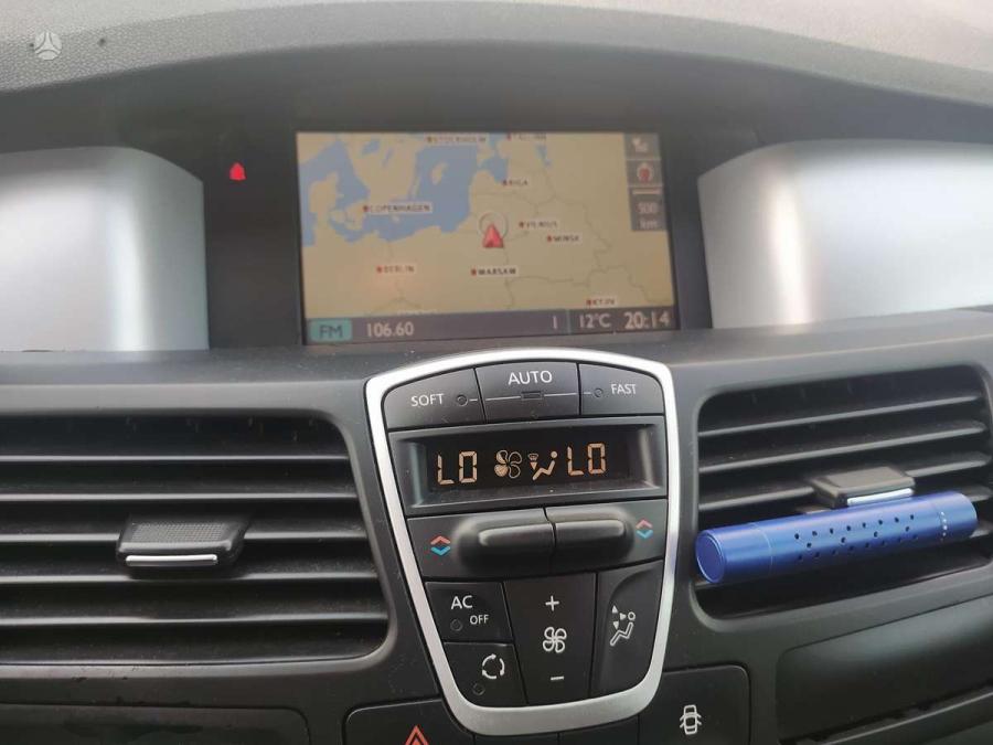 Renault Laguna 2008 in Vilkaviskis, with an engine capacity of 1.46 L and mileage of 305 thousand km for 1800 €, photo 15 on AUTOMOTO.COM.LV