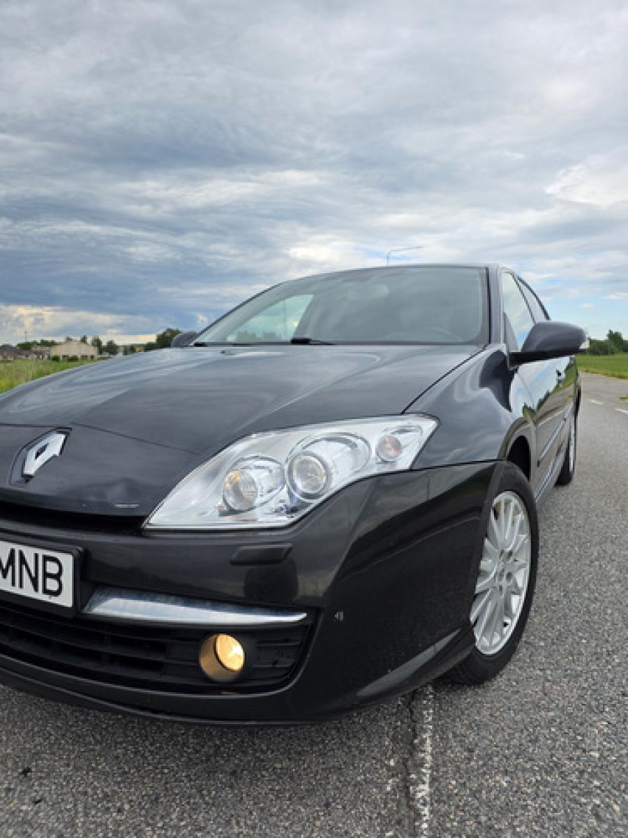 Renault Laguna 2009 in Viljandi, with an engine capacity of 2.00 L and mileage of 170 thousand km for 3300 €, photo 3 on AUTOMOTO.COM.LV