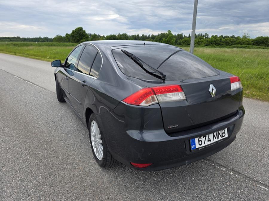 Renault Laguna 2009 in Viljandi, with an engine capacity of 2.00 L and mileage of 170 thousand km for 3300 €, photo 4 on AUTOMOTO.COM.LV