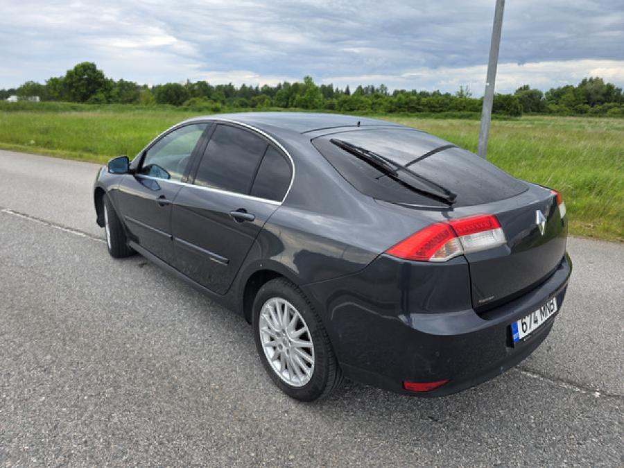 Renault Laguna 2009 in Viljandi, with an engine capacity of 2.00 L and mileage of 170 thousand km for 3200 €, photo 4 on AUTOMOTO.COM.LV