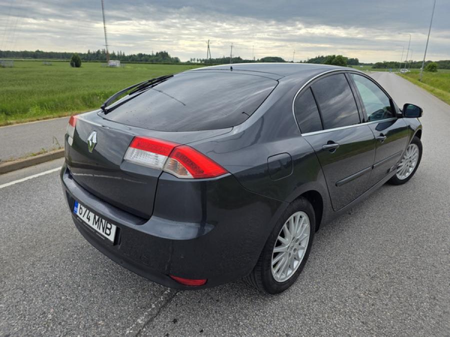 Renault Laguna 2009 in Viljandi, with an engine capacity of 2.00 L and mileage of 170 thousand km for 3200 €, photo 6 on AUTOMOTO.COM.LV