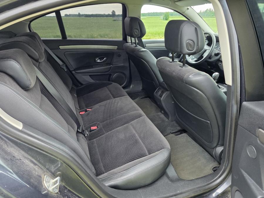 Renault Laguna 2009 in Viljandi, with an engine capacity of 2.00 L and mileage of 170 thousand km for 3200 €, photo 24 on AUTOMOTO.COM.LV