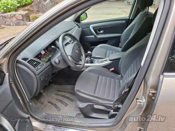 Renault Laguna 2011 Tallina, ar dzinēja tilpumu 0.00 L un nobraukumu 159 tūkst. km par 3900 €, foto 4 vietnē AUTOMOTO.COM.LV