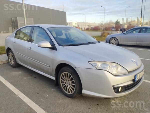 Renault Laguna 2013 in Riga, with an engine capacity of 1.50 L and mileage of 264 thousand km for 2250 €, photo 5 on AUTOMOTO.COM.LV