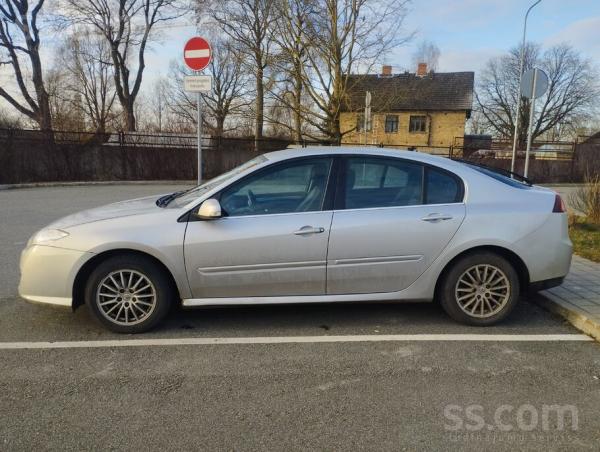 Renault Laguna 2013 in Riga, with an engine capacity of 1.50 L and mileage of 264 thousand km for 2250 €, photo 7 on AUTOMOTO.COM.LV