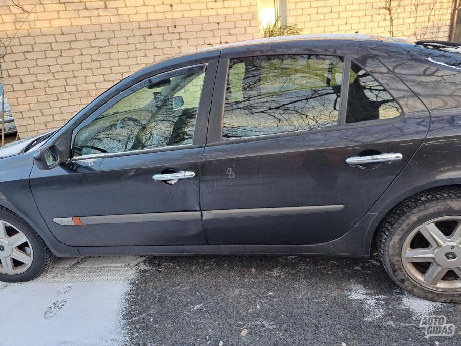 Renault Laguna 2025 in Radviliskis, with an engine capacity of 1.90 L and mileage of 286 thousand km for 850 €, photo 4 on AUTOMOTO.COM.LV