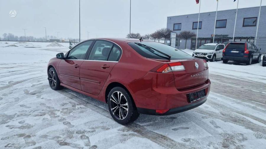 Sarkans Renault Laguna 2010 Marijampole, ar dzinēja tilpumu 1.46 L un nobraukumu 256 tūkst. km par 2850 €, foto 5 vietnē AUTOMOTO.COM.LV