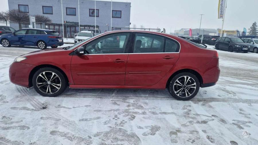 Sarkans Renault Laguna 2010 Marijampole, ar dzinēja tilpumu 1.46 L un nobraukumu 256 tūkst. km par 2850 €, foto 6 vietnē AUTOMOTO.COM.LV