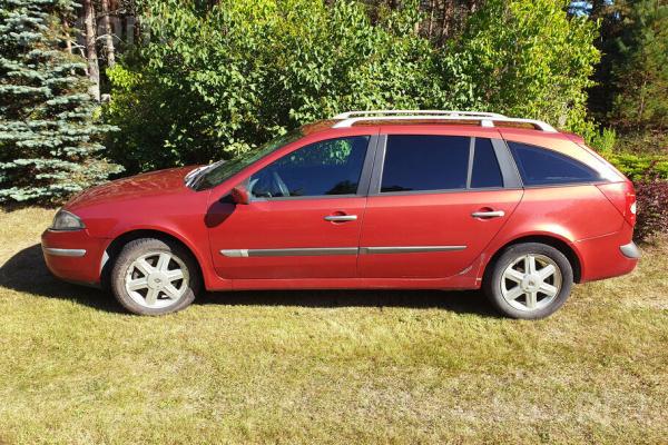 Red Renault Laguna 2005 in Talsi, with an engine capacity of 1.90 L and mileage of 378 thousand km for 700 €, photo 3 on AUTOMOTO.COM.LV