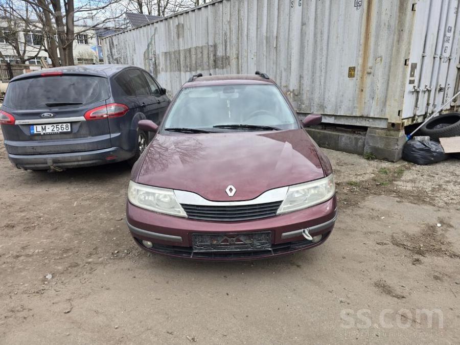 Red Renault Laguna 2005 in Riga, with an engine capacity of 1.80 L and mileage of 380 thousand km for 400 €, photo 3 on AUTOMOTO.COM.LV