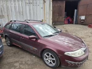 Red Renault Laguna 2005 in Riga, with an engine capacity of 1.80 L and mileage of 380 thousand km for 400 €, photo 4 on AUTOMOTO.COM.LV