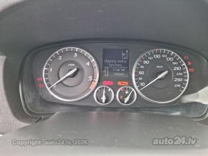 Sarkans Renault Laguna 2008 Tallina, ar dzinēja tilpumu 2.00 L un nobraukumu 256 tūkst. km par 2900 €, foto 14 vietnē AUTOMOTO.COM.LV