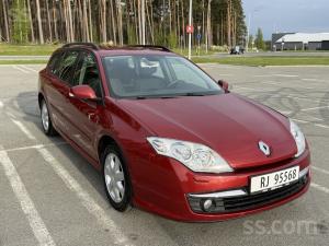 Red Renault Laguna 2009 in Riga, with an engine capacity of 1.50 L and mileage of 127 thousand km for 5150 €, photo 4 on AUTOMOTO.COM.LV