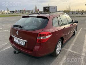 Red Renault Laguna 2009 in Riga, with an engine capacity of 1.50 L and mileage of 127 thousand km for 5150 €, photo 6 on AUTOMOTO.COM.LV