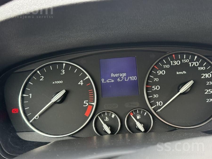 Red Renault Laguna 2009 in Riga, with an engine capacity of 1.50 L and mileage of 127 thousand km for 5150 €, photo 15 on AUTOMOTO.COM.LV