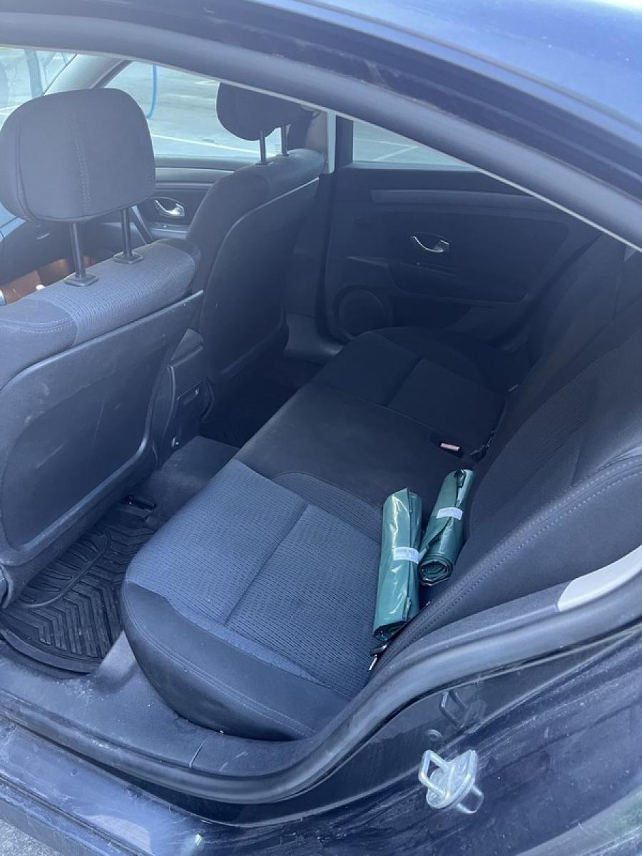 Renault Laguna 2008 Tallina, ar dzinēja tilpumu 0.00 L un nobraukumu 0 tūkst. km par 1600 €, foto 25 vietnē AUTOMOTO.COM.LV