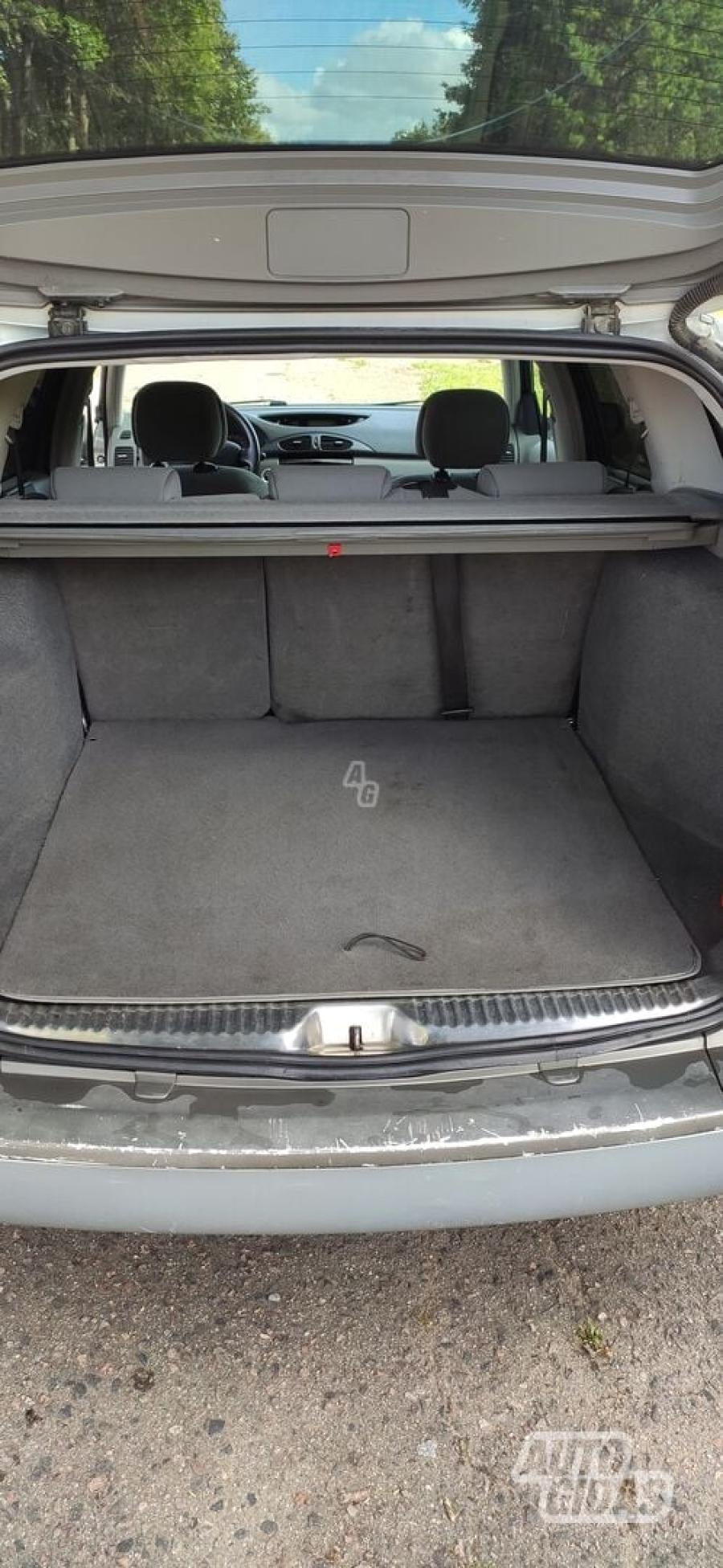 Renault Laguna 2004 Panevēža, ar dzinēja tilpumu 1.90 L un nobraukumu 425 tūkst. km par 1150 €, foto 11 vietnē AUTOMOTO.COM.LV