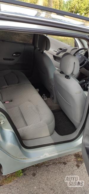 Renault Laguna 2004 Panevēža, ar dzinēja tilpumu 1.90 L un nobraukumu 425 tūkst. km par 1150 €, foto 12 vietnē AUTOMOTO.COM.LV