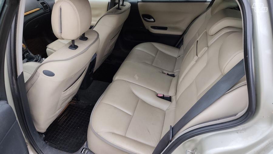 Renault Laguna 2005 Marijampole, ar dzinēja tilpumu 2.20 L un nobraukumu 346 tūkst. km par 450 €, foto 12 vietnē AUTOMOTO.COM.LV