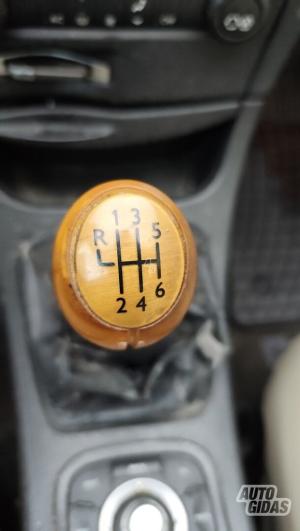 Renault Laguna 2005 Marijampole, ar dzinēja tilpumu 2.20 L un nobraukumu 346 tūkst. km par 450 €, foto 21 vietnē AUTOMOTO.COM.LV