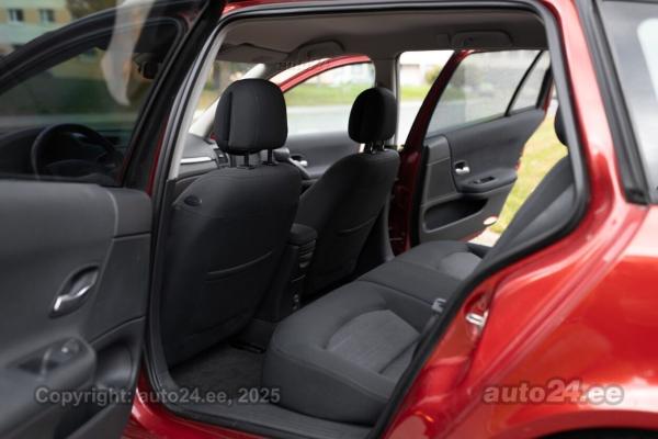 Renault Laguna 2007 Tallina, ar dzinēja tilpumu 2.00 L un nobraukumu 271 tūkst. km par 2300 €, foto 11 vietnē AUTOMOTO.COM.LV