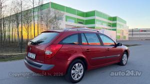Renault Laguna 2007 Tallina, ar dzinēja tilpumu 2.00 L un nobraukumu 273 tūkst. km par 1999 €, foto 5 vietnē AUTOMOTO.COM.LV