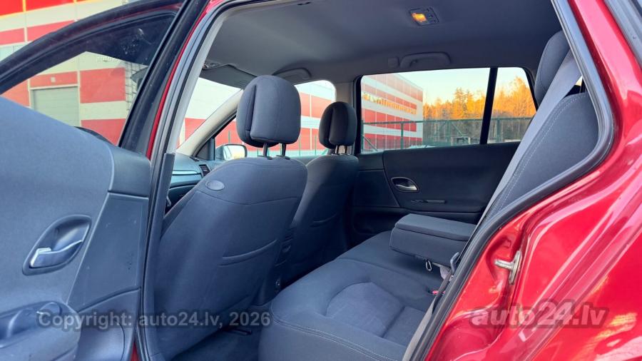 Renault Laguna 2007 Tallina, ar dzinēja tilpumu 2.00 L un nobraukumu 273 tūkst. km par 1999 €, foto 11 vietnē AUTOMOTO.COM.LV
