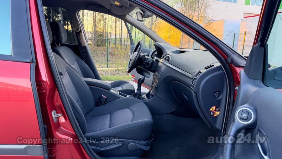 Renault Laguna 2007 Tallina, ar dzinēja tilpumu 2.00 L un nobraukumu 273 tūkst. km par 1999 €, foto 14 vietnē AUTOMOTO.COM.LV