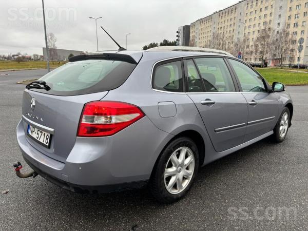 Renault Laguna 2009 in Riga, with an engine capacity of 1.50 L and mileage of 294 thousand km for 2450 €, photo 4 on AUTOMOTO.COM.LV