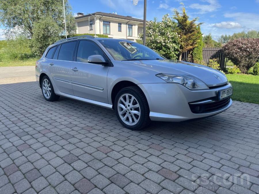 Renault Laguna 2009 in Riga, with an engine capacity of 2.00 L and mileage of 381 thousand km for 1900 €, photo 1 on AUTOMOTO.COM.LV