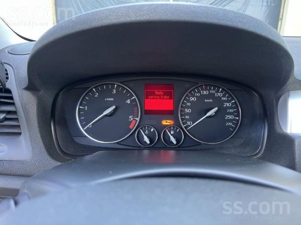 Renault Laguna 2009 in Riga, with an engine capacity of 2.00 L and mileage of 381 thousand km for 1900 €, photo 7 on AUTOMOTO.COM.LV