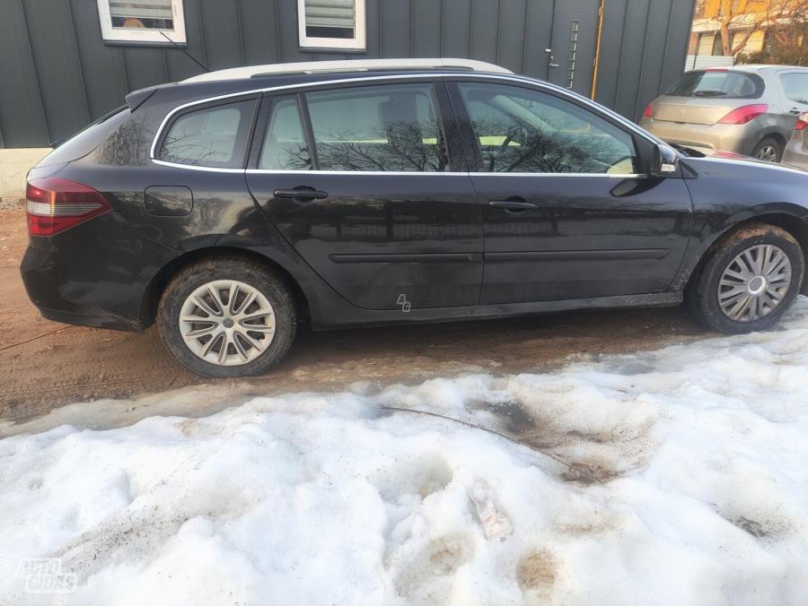 Renault Laguna 2011 Viļņa, ar dzinēja tilpumu 1.50 L un nobraukumu 320 tūkst. km par 1999 €, foto 5 vietnē AUTOMOTO.COM.LV