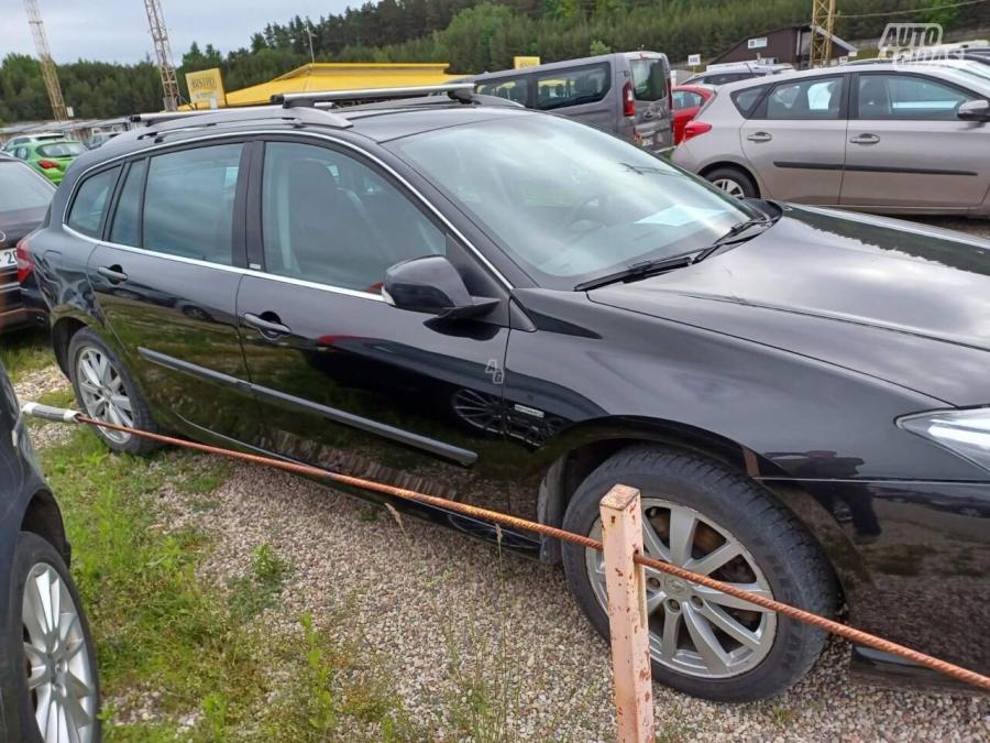 Renault Laguna 2012 in Vilnius, with an engine capacity of 2.00 L and mileage of 240 thousand km for 2600 €, photo 3 on AUTOMOTO.COM.LV