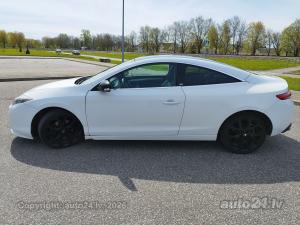 White Renault Laguna 2011 in Tallinn, with an engine capacity of 3.00 L and mileage of 340 thousand km for 4999 €, photo 4 on AUTOMOTO.COM.LV